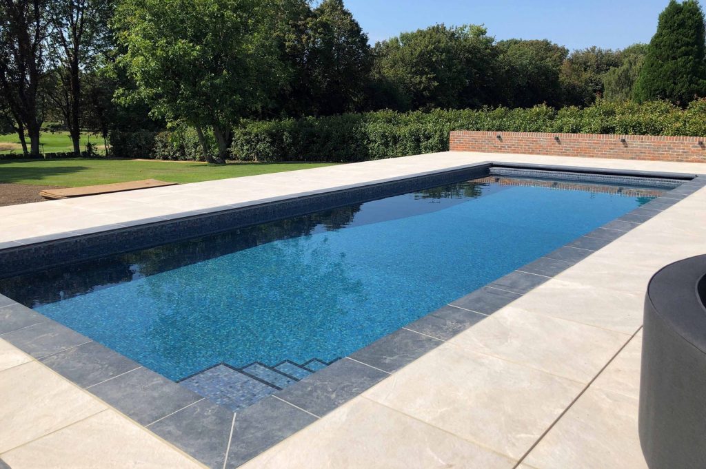 Gallery | Buckland Pool | Reigate Surrey